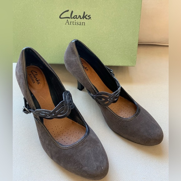 Clarks | Shoes | Clarks Artisan Tempt Allura Leather Grey Heels | Poshmark